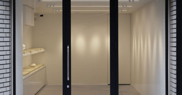 GALLERY ESCAPERS | showroom SESSION